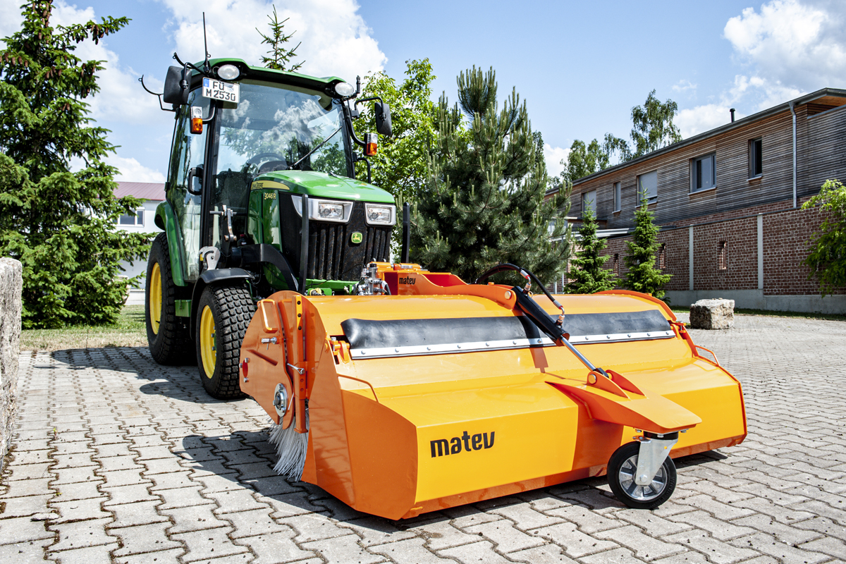 matev SWE-57 – innovative Kehrmaschine - PROTRADER.ONE